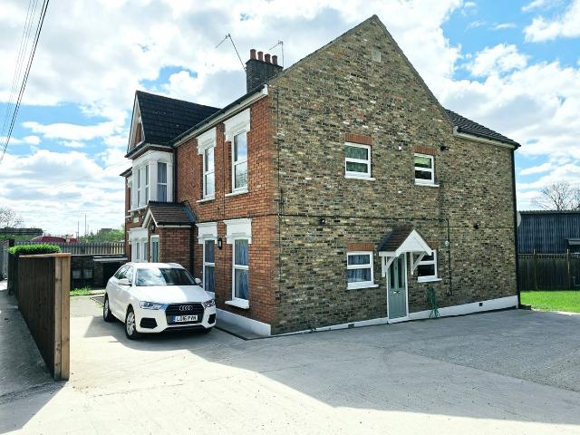 Horsenden Lane North, Greenford UB6, 2 bed flat to rent, £2,200 pcm | PrimeLocation