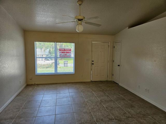 HORSEFACE INVESTMENTS, LLC 2 Bedroom Apartment for Rent at 531 Ne 28th Ave, Ocala, FL 34470