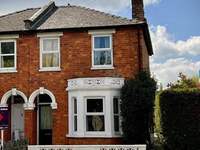 Horsefair Street, Charlton Kings. 4 bed semi detached house to rent £2,195 pcm £507 pw