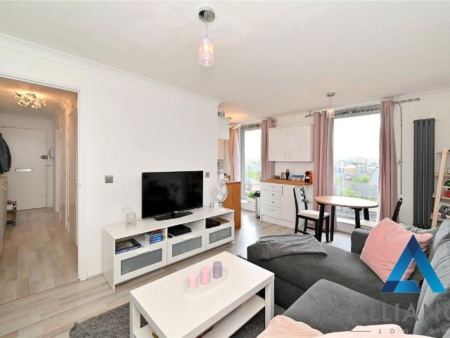 Horseferry, Limehouse, London, UK E14, 1 bed flat to rent, £1,850 pcm | PrimeLocation