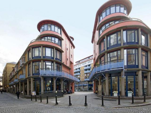 Horselydown Lane, London SE1 2 bed flat to rent £3,200 pcm £738 pw