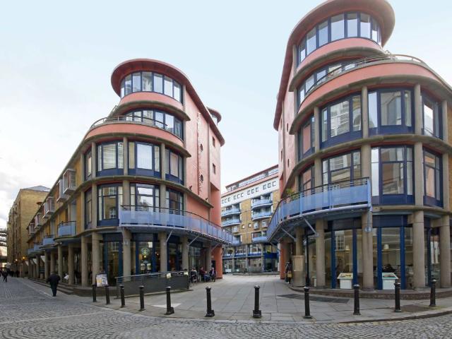 Horselydown Lane, London SE1, 2 bed flat to rent, £3,200 pcm | PrimeLocation