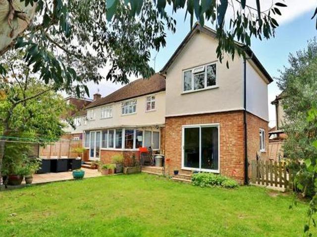 Horsell, Thornash Close, Woking, 4 Bedroom Semi detached