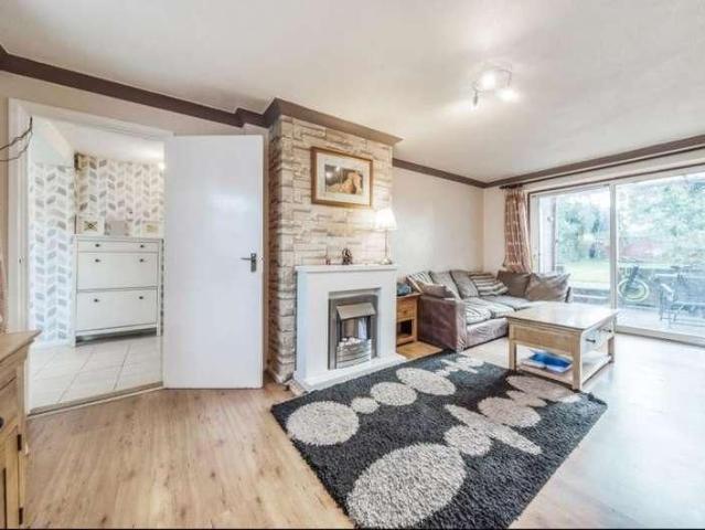 Horsell, Woking, Surrey, GU21