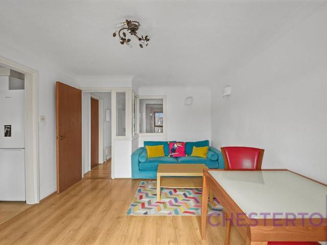 Horseshoe Close, Cubitt Town E14, 2 bed flat to rent, £1,850 pcm | PrimeLocation