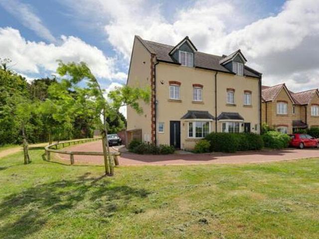 Horseshoe Close, Whitchurch, 4 Bedroom Semi detached