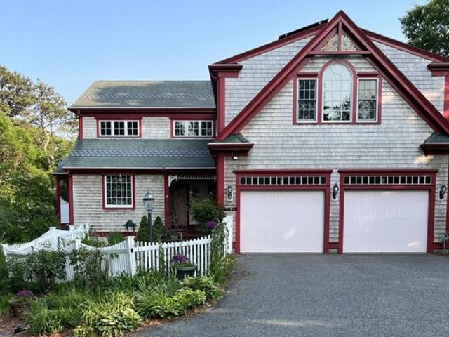 Horseshoe Bend Way, Mashpee, Home For Sale