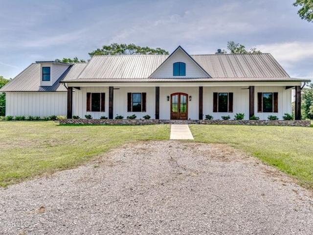 Horseshoe Ln, Flora, Home For Sale