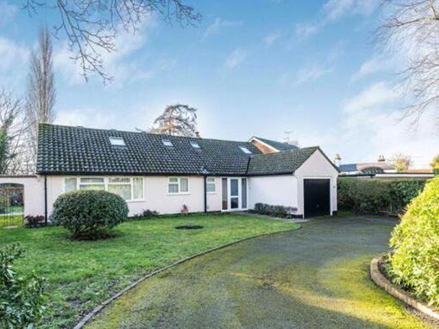 Horseshoe Lane West, Merrow, 5 Bedroom Detached