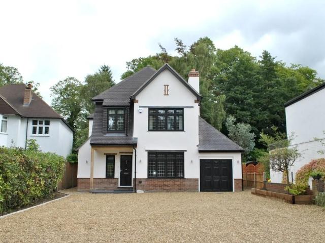 Horseshoe Lane, Ash Vale GU12, 5 bed detached house to rent, £3,500 pcm | PrimeLocation