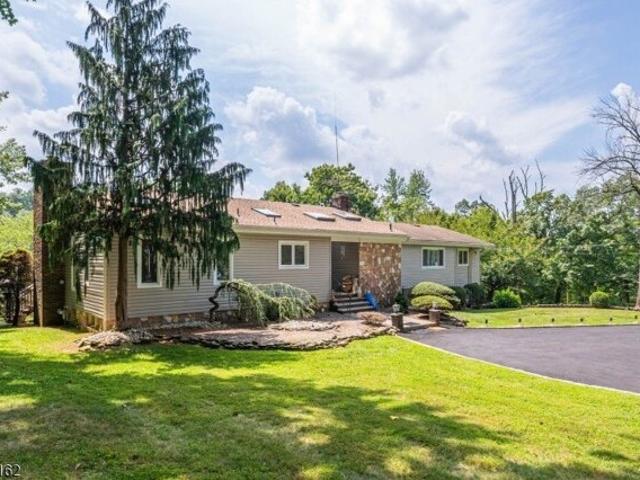 Horseshoe Rd, Berkeley Heights Twp, Home For Sale