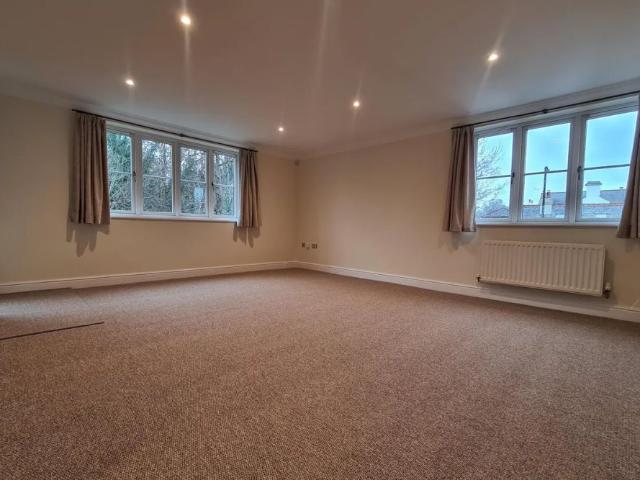 Horsham Reach, Lower Cookham Road, Maidenhead