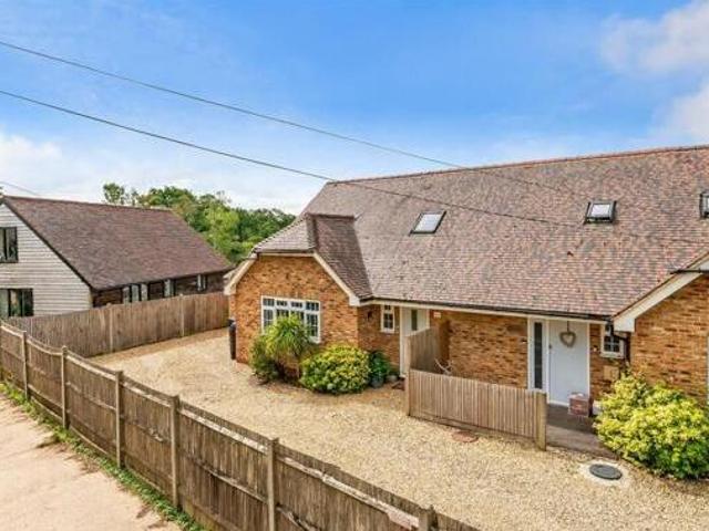 Horsham Road, Capel, 4 Bedroom Semi detached