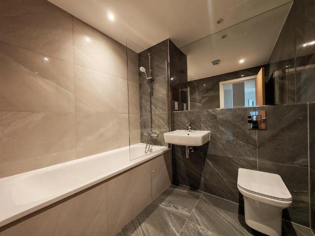 Horsley House North, Regent Farm. 1 bed apartment to rent £1,025 pcm £237 pw