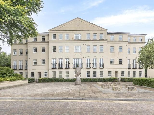 Horstmann Close Bath BA1 2 bed apartment to rent £1,800 pcm £415 pw