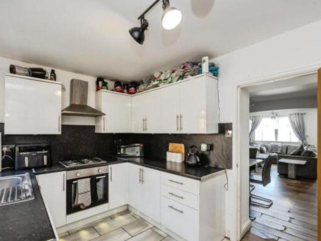 Hosea Row, Swansea, 3 Bedroom End