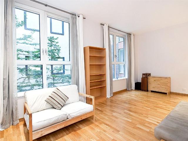 Hosier Lane, London EC1A, Studio to rent, £2,300 pcm | PrimeLocation