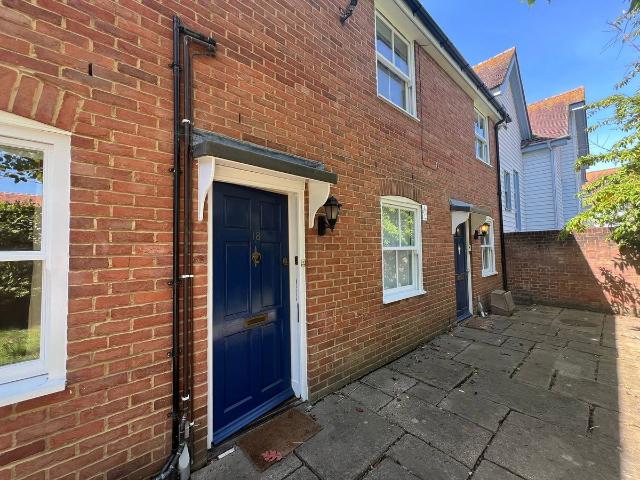 Hospital Lane, Canterbury CT1, 2 bed maisonette to rent, £1,350 pcm | PrimeLocation