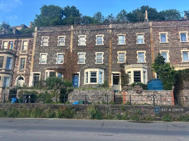 Hotwell Road, Bristol, BS8 2 bed flat to rent £1,395 pcm £322 pw