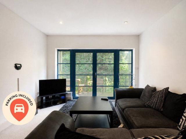 Hotwell Road, Bristol, Somerset BS8, 2 bed flat to rent, £1,650 pcm | PrimeLocation