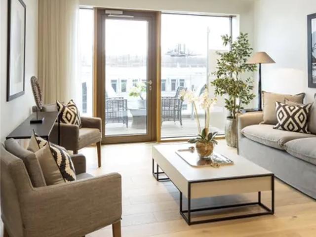 Hotel Riu Plaza London Victoria, 1 Neathouse Place, London, SW1V 1LJ, United Kingdom | 1 bed apartment for rent #167675567 | Rentberry