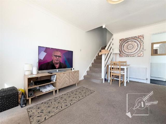 Hotham Close