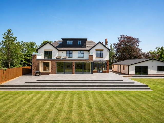 Hough Lane, Wilmslow, Cheshire, SK9 6 bed detached house to rent £20,000 pcm £4,615 pw