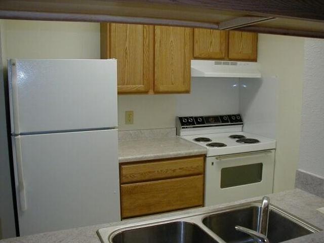Houghton Heights Manor 1 Bedroom Apartment for Rent at 300 Houghton Heights Mnr, Houghton Lake, MI 48629