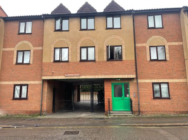 Houghton Mews, Windsor Street, Luton, Bedfordshire LU1, 1 bed flat to rent, £975 pcm | PrimeLocation