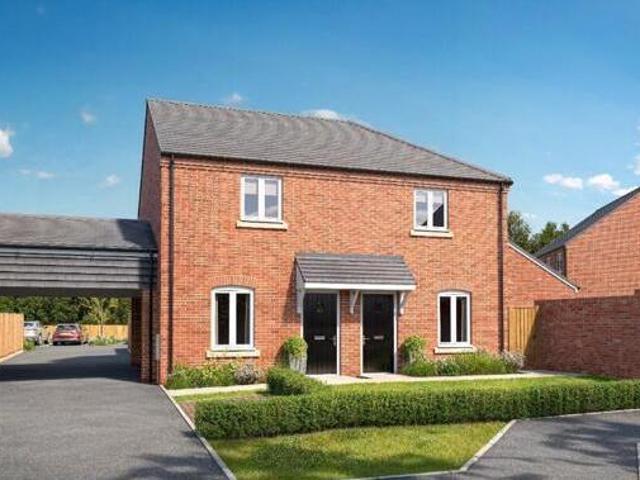 Houghton Regis, Dunstable, Bedfordshire, 2 Bedroom Semi detached