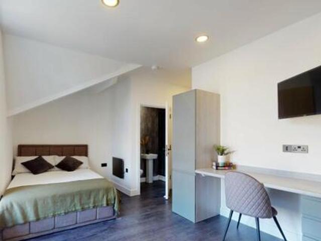 Hounds Gate, City Centre, Studio Flat For