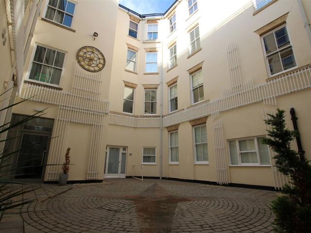 Hounds Gate, Hounds Gate Court NG1, 2 bed flat to rent, £1,350 pcm | PrimeLocation