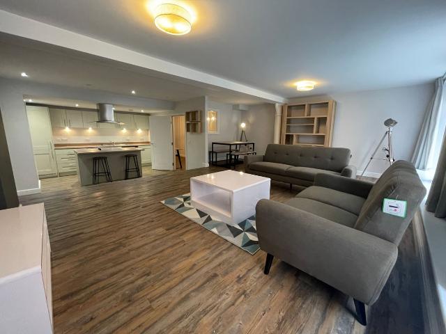 Hounds Gate, Nottingham NG1, 2 bed flat to rent, £1,450 pcm | PrimeLocation
