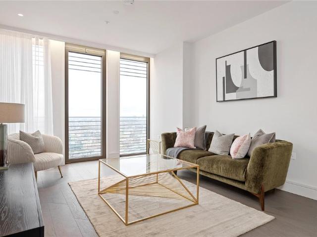 Houndsditch, London, EC3A 1 bed apartment to rent £4,225 pcm £975 pw