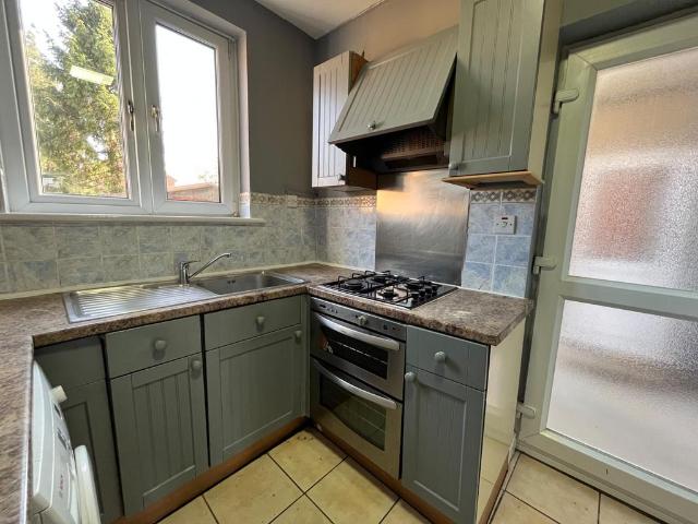 HOUNSLOW TW5 3 bed semi detached house to rent £2,650 pcm £612 pw