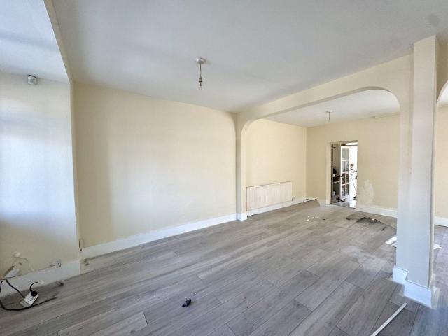 Hounslow Road, Middlesex, TW14
