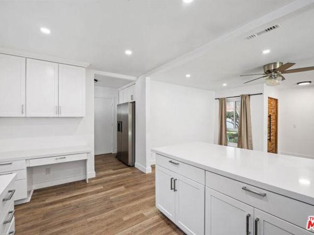 house 4 bedroom, Calabasas CA 91302 DS88663519