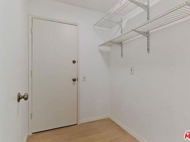 house 4 bedroom, Calabasas CA 91302 DS88111644