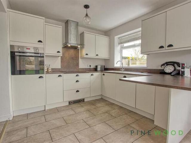 House 4 Bedroom For Sale Clowne Derbyshire 289950 ES89073525