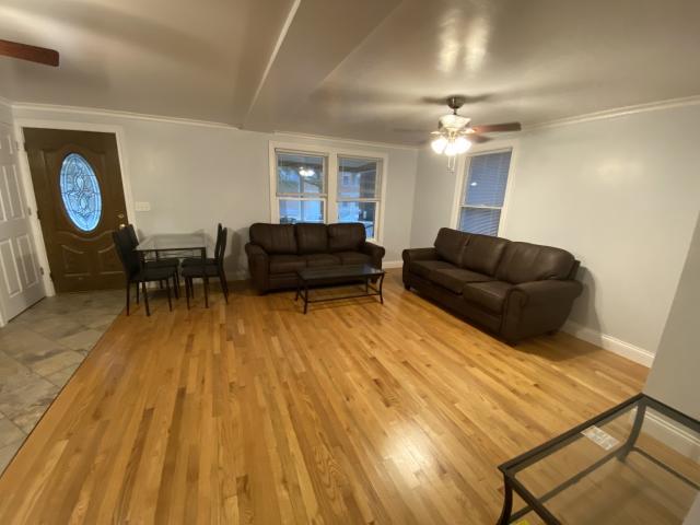 house 4 bedroom, Ann Arbor MI 48104 DS83189552