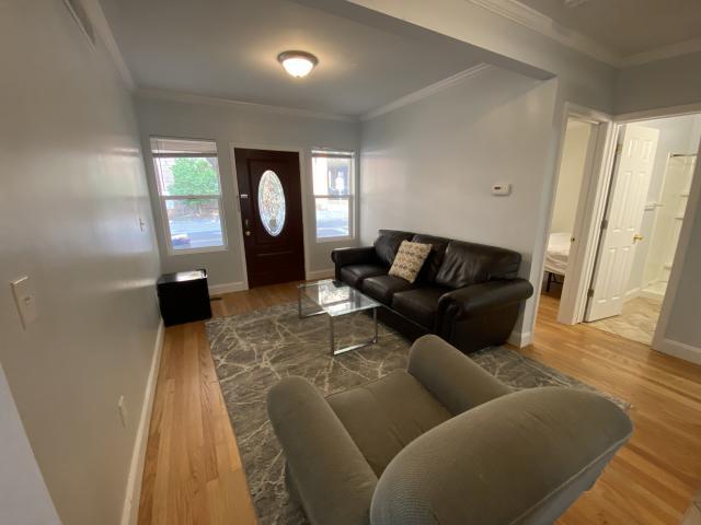 house 4 bedroom, Ann Arbor MI 48104 DS83189709