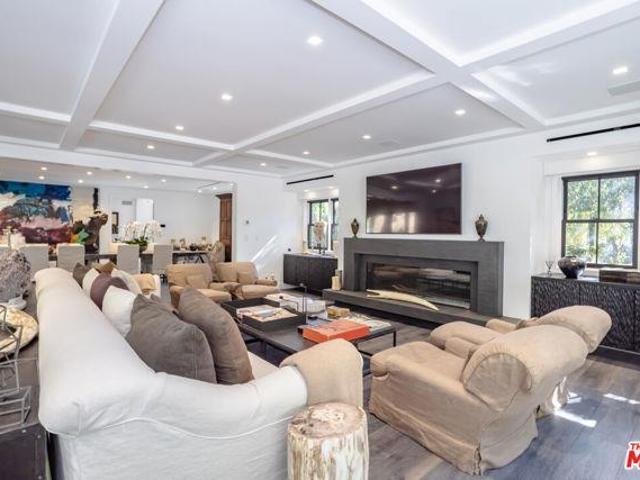 house 4 bedroom, Beverly Hills CA 90210 DS87717136