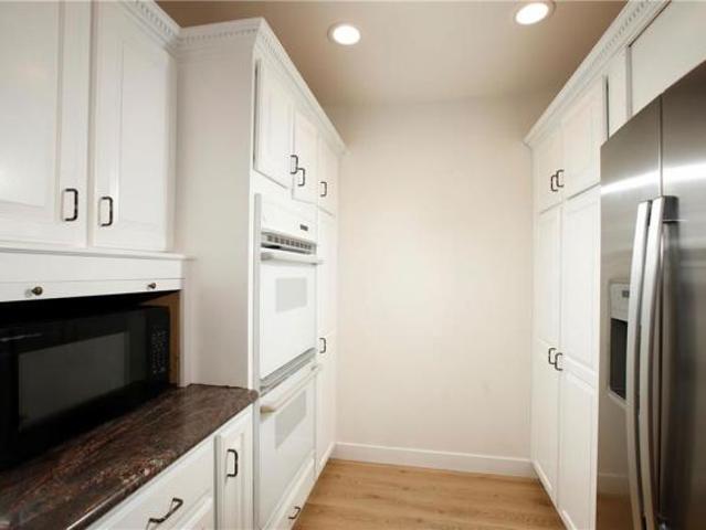 house 4 bedroom, Downey CA 90241 DS87871324