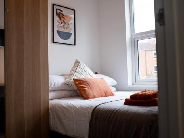 House 4 Bedroom For Rent Coventry Coventry 5000 ELS68329403
