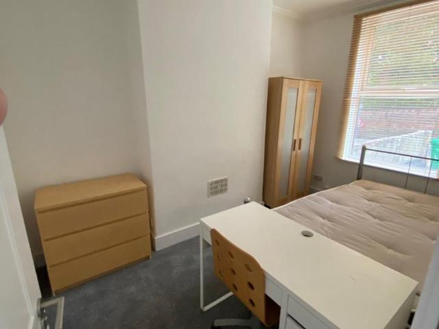 House 4 Bedroom For Rent City Centre East Midlands 674 ES101441986