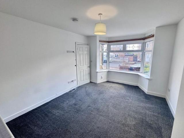 House 4 Bedroom For Rent Clifton East Midlands 2496 ELS98286158