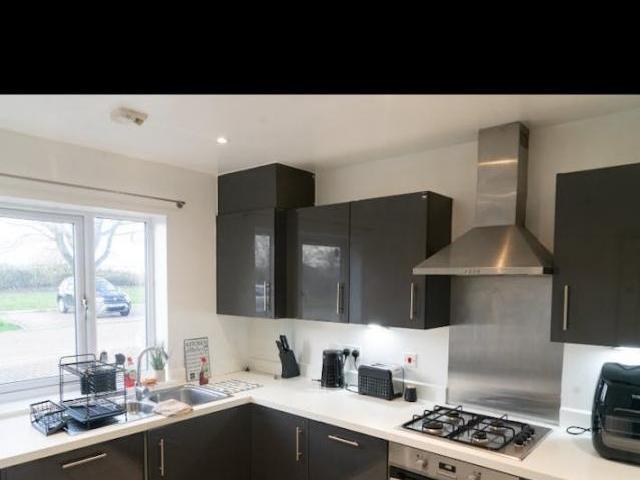 House 4 Bedroom For Rent Ashford Ashford 3449 ES86113510