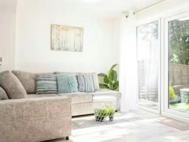 House 4 Bedroom For Rent Eccles Eccles 8638 ES101587550
