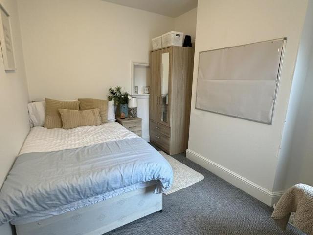 House 4 Bedroom For Rent Edgbaston West Midlands 1768 ELS98286517