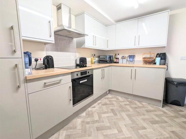 House 4 Bedroom For Rent Fishponds Bristol 2600 ELS100931330